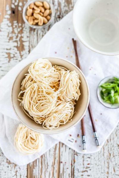 荞麦面条怎么和面_荞麦面条和面比例-第2张图片-山城妙识