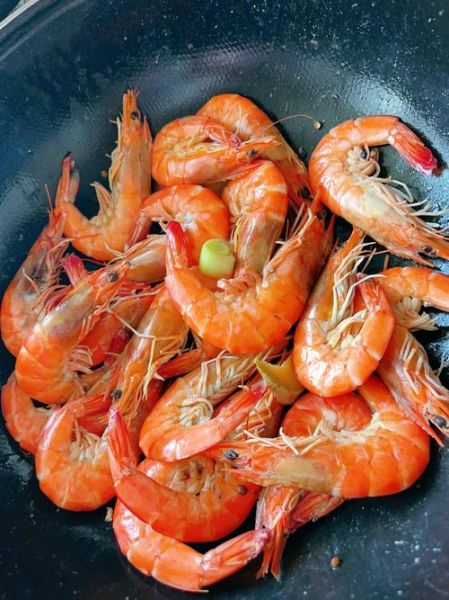 基围虾配什么菜最好_基围虾搭配禁忌有哪些-第2张图片-山城妙识