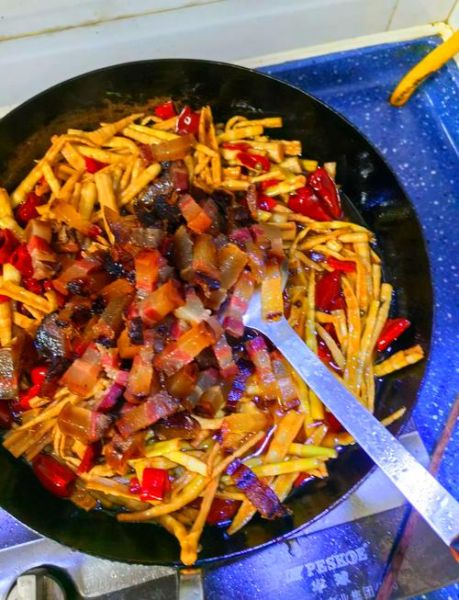 油焖笋怎么做最好吃_油焖笋的家常做法-第1张图片-山城妙识