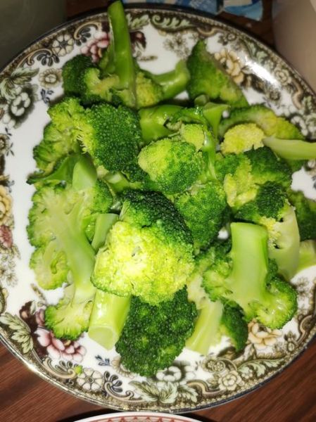 西兰花可以直接水煮吃吗_水煮西兰花营养流失吗-第1张图片-山城妙识 西兰花可以直接水煮吃吗_水煮西兰花营养流失吗-第1张图片-山城妙识