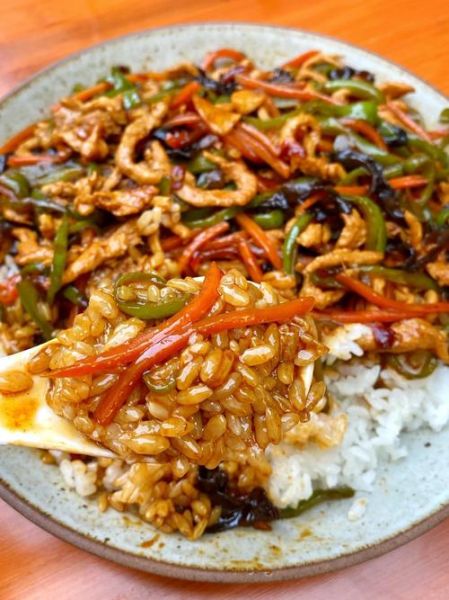 鱼香肉丝盖浇饭怎么做_鱼香肉丝盖浇饭好吃秘诀-第3张图片-山城妙识 鱼香肉丝盖浇饭怎么做_鱼香肉丝盖浇饭好吃秘诀-第3张图片-山城妙识