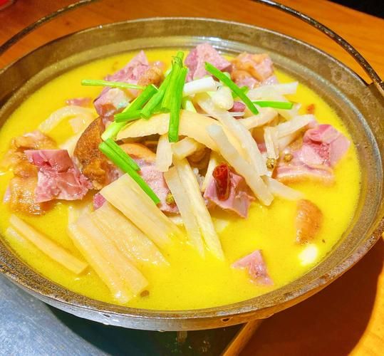 腊猪脚怎么做好吃_腊猪脚图片大全-第1张图片-山城妙识