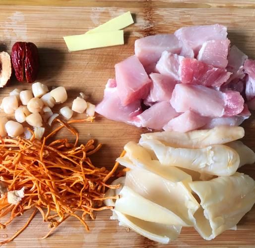 花胶排骨汤的做法_花胶提前泡多久-第1张图片-山城妙识 花胶排骨汤的做法_花胶提前泡多久-第1张图片-山城妙识