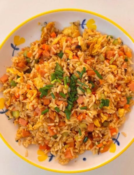 酱油炒饭怎么做才好吃_酱油炒饭秘诀-第1张图片-山城妙识