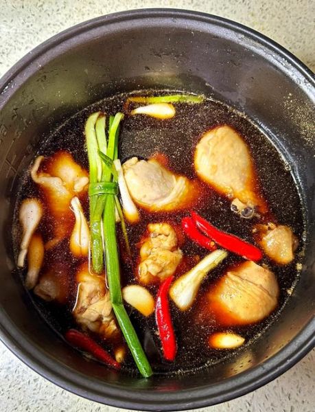 鸡腿煮多久能熟_鸡腿煮多久才入味-第1张图片-山城妙识