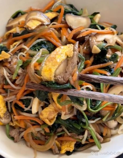 韩国炒杂菜怎么做_正宗韩式杂菜做法步骤-第3张图片-山城妙识 韩国炒杂菜怎么做_正宗韩式杂菜做法步骤-第3张图片-山城妙识