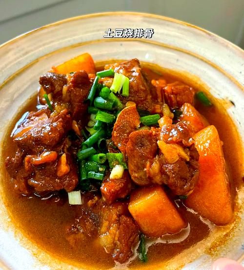 土豆炖排骨怎么做_家常做法步骤详解-第1张图片-山城妙识 土豆炖排骨怎么做_家常做法步骤详解-第1张图片-山城妙识
