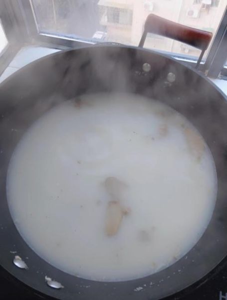 鱼丸子怎么做才弹牙_鱼丸制作常见问题-第2张图片-山城妙识