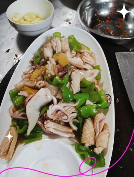 青椒鱿鱼丝怎么炒才嫩_青椒鱿鱼丝家常做法-第1张图片-山城妙识 青椒鱿鱼丝怎么炒才嫩_青椒鱿鱼丝家常做法-第1张图片-山城妙识