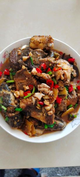 鲶鱼怎么做好吃_鲶鱼的做法大全家常菜-第1张图片-山城妙识 鲶鱼怎么做好吃_鲶鱼的做法大全家常菜-第1张图片-山城妙识