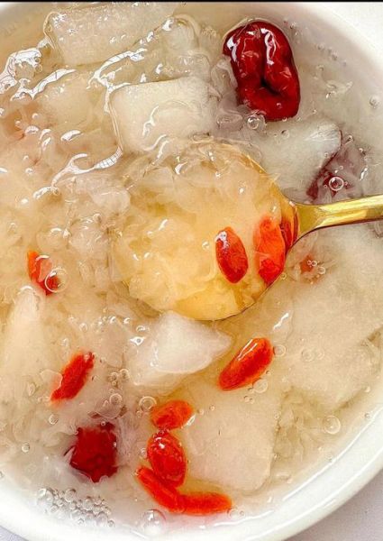 银耳汤的做法大全_银耳汤怎么煮才出胶-第3张图片-山城妙识 银耳汤的做法大全_银耳汤怎么煮才出胶-第3张图片-山城妙识