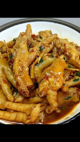鸡爪子怎么做好吃_家常鸡爪子做法大全-第1张图片-山城妙识