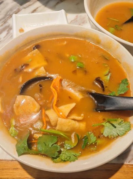 河南胡辣汤培训哪里好_正宗胡辣汤技术去哪学-第2张图片-山城妙识