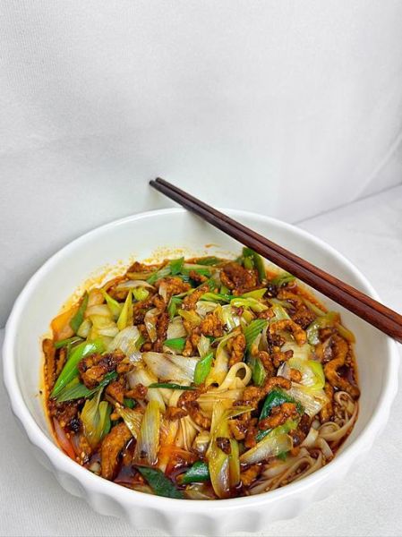 肉丝面怎么做才好吃_肉丝面汤料配方-第2张图片-山城妙识 肉丝面怎么做才好吃_肉丝面汤料配方-第2张图片-山城妙识