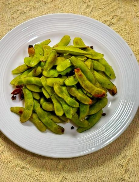 毛豆怎么煮是绿色_毛豆焯水不变黄技巧-第1张图片-山城妙识 毛豆怎么煮是绿色_毛豆焯水不变黄技巧-第1张图片-山城妙识