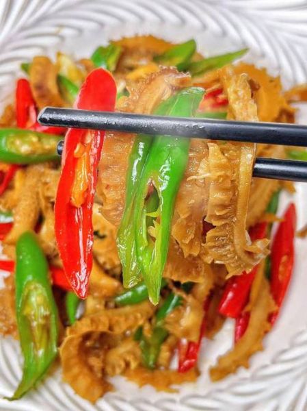 生牛肚怎么做好吃_生牛肚焯水还是直接炒-第1张图片-山城妙识