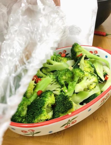 西兰花是凉性还是热性_西兰花适合什么人吃-第1张图片-山城妙识 西兰花是凉性还是热性_西兰花适合什么人吃-第1张图片-山城妙识