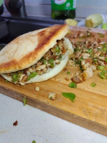 肉夹馍家庭简单做法_正宗白吉馍怎么做-第3张图片-山城妙识 肉夹馍家庭简单做法_正宗白吉馍怎么做-第3张图片-山城妙识