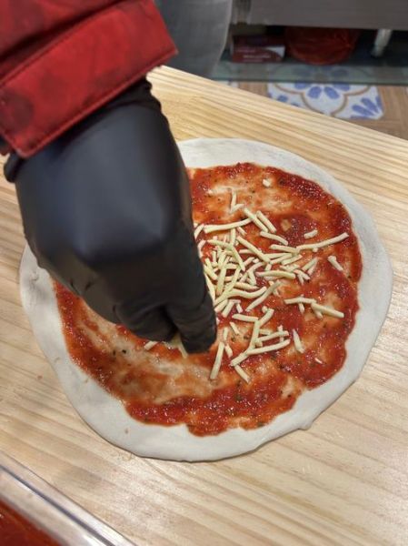 意式披萨怎么做_正宗那不勒斯配方-第1张图片-山城妙识 意式披萨怎么做_正宗那不勒斯配方-第1张图片-山城妙识