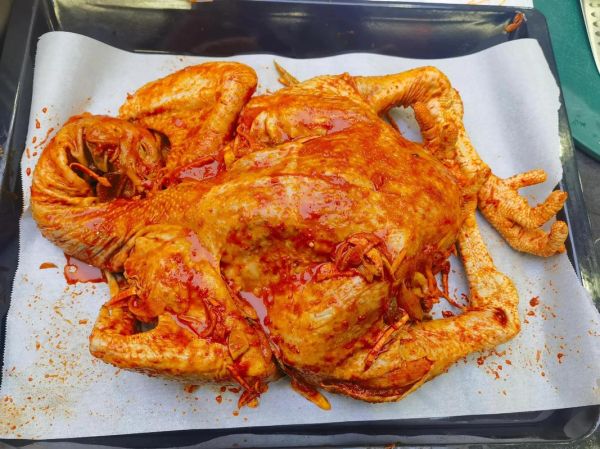 烤箱烤鸡温度和时间_烤箱烤鸡怎么烤才好吃-第2张图片-山城妙识