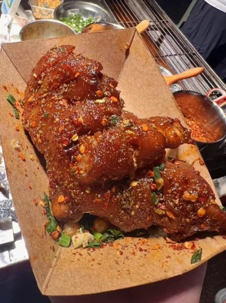 烤猪蹄的做法_烤猪蹄怎么做好吃-第1张图片-山城妙识