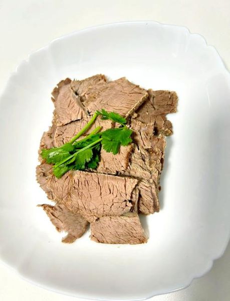 自制五香牛肉怎么做_五香牛肉配方比例-第1张图片-山城妙识 自制五香牛肉怎么做_五香牛肉配方比例-第1张图片-山城妙识