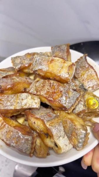 煎带鱼怎么不粘锅_煎带鱼不破皮窍门-第1张图片-山城妙识 煎带鱼怎么不粘锅_煎带鱼不破皮窍门-第1张图片-山城妙识