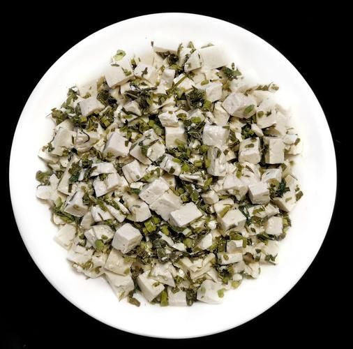 香椿拌豆腐怎么做好吃_香椿拌豆腐要不要焯水-第1张图片-山城妙识 香椿拌豆腐怎么做好吃_香椿拌豆腐要不要焯水-第1张图片-山城妙识