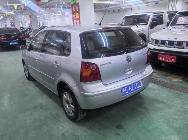 菠萝车女士款自动挡多少钱_适合女生开的菠萝车自动挡推荐-第3张图片-山城妙识 菠萝车女士款自动挡多少钱_适合女生开的菠萝车自动挡推荐-第3张图片-山城妙识