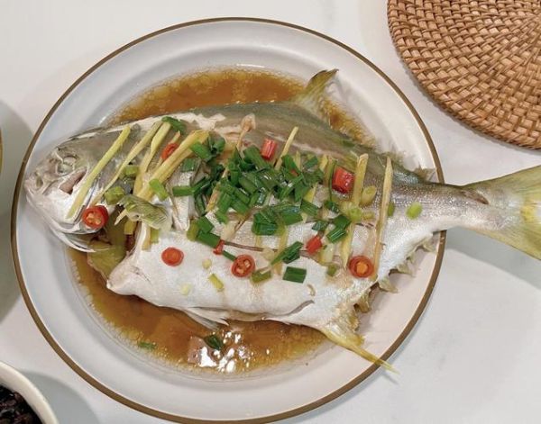 清蒸鱼怎么做才鲜嫩_清蒸鱼最简单的做法步骤-第2张图片-山城妙识 清蒸鱼怎么做才鲜嫩_清蒸鱼最简单的做法步骤-第2张图片-山城妙识