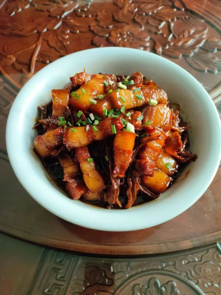 笋干烧肉怎么做_笋干烧肉用前腿还是后腿-第2张图片-山城妙识 笋干烧肉怎么做_笋干烧肉用前腿还是后腿-第2张图片-山城妙识