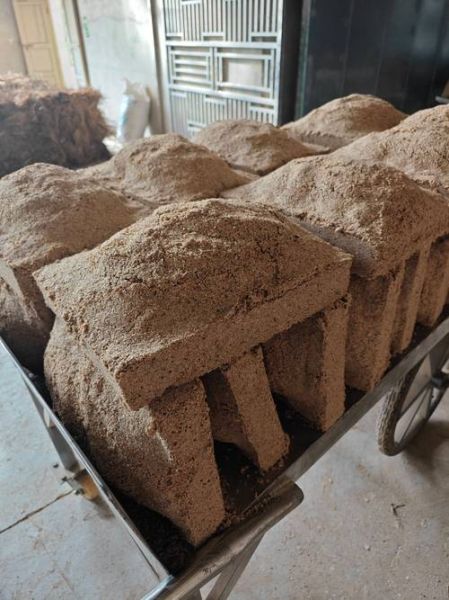 酒曲图片大全_如何挑选酒曲-第1张图片-山城妙识 酒曲图片大全_如何挑选酒曲-第1张图片-山城妙识