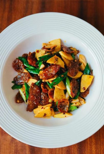 腊肠炒什么好吃大全_腊肠炒什么菜最下饭-第1张图片-山城妙识 腊肠炒什么好吃大全_腊肠炒什么菜最下饭-第1张图片-山城妙识