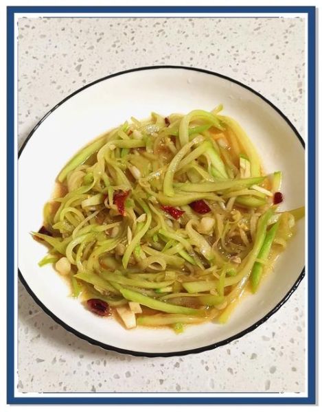 清炒佛手瓜丝怎么做_佛手瓜炒多久才脆-第3张图片-山城妙识