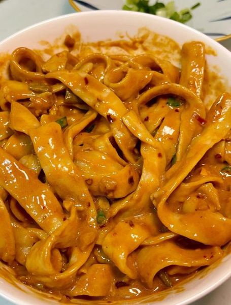 麻酱面怎么做好吃_麻酱面酱汁比例-第2张图片-山城妙识