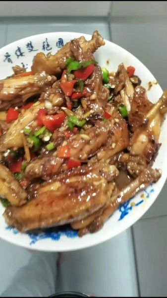 鸡翅中怎么烧好吃_鸡翅中烧多久才入味-第2张图片-山城妙识 鸡翅中怎么烧好吃_鸡翅中烧多久才入味-第2张图片-山城妙识