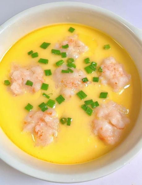 虾剁碎蒸鸡蛋羹的做法_蒸多久才嫩滑-第1张图片-山城妙识 虾剁碎蒸鸡蛋羹的做法_蒸多久才嫩滑-第1张图片-山城妙识