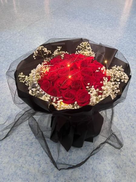 玫瑰花图片真实照片花束_如何挑选不踩雷-第1张图片-山城妙识 玫瑰花图片真实照片花束_如何挑选不踩雷-第1张图片-山城妙识