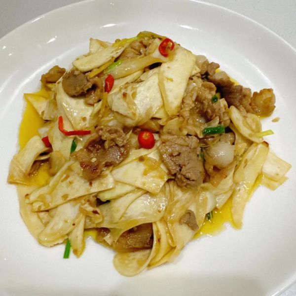 茭白怎么烧好吃_茭白炒什么最香-第1张图片-山城妙识 茭白怎么烧好吃_茭白炒什么最香-第1张图片-山城妙识