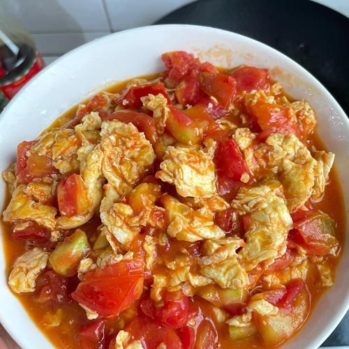 西红柿炒鸡蛋用什么西红柿最好_西红柿炒鸡蛋鸡蛋要不要加水-第1张图片-山城妙识 西红柿炒鸡蛋用什么西红柿最好_西红柿炒鸡蛋鸡蛋要不要加水-第1张图片-山城妙识