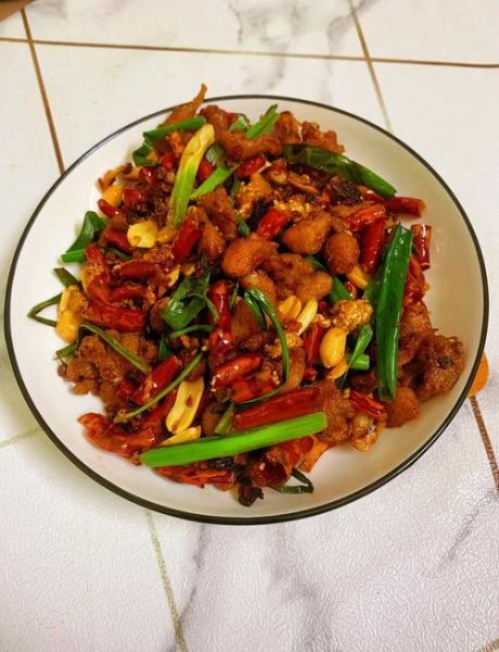 辣椒炒鸡肉怎么做_辣椒炒鸡肉用什么辣椒-第1张图片-山城妙识 辣椒炒鸡肉怎么做_辣椒炒鸡肉用什么辣椒-第1张图片-山城妙识