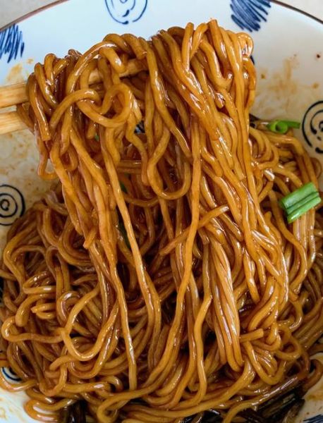 葱油面的葱油怎么做_正宗葱油配方-第2张图片-山城妙识 葱油面的葱油怎么做_正宗葱油配方-第2张图片-山城妙识