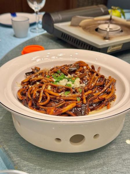 鳝鱼丝怎么炒好吃_鳝鱼丝的家常做法-第1张图片-山城妙识 鳝鱼丝怎么炒好吃_鳝鱼丝的家常做法-第1张图片-山城妙识