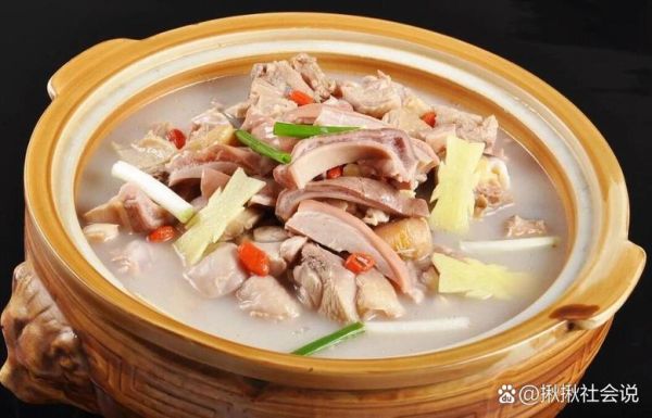 猪肚鸡煲汤怎么做_正宗猪肚鸡煲汤做法-第2张图片-山城妙识