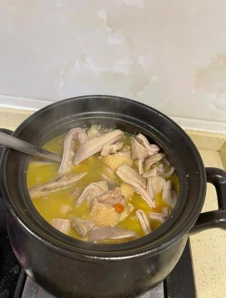 猪肚鸡煲汤怎么做_正宗猪肚鸡煲汤做法-第3张图片-山城妙识