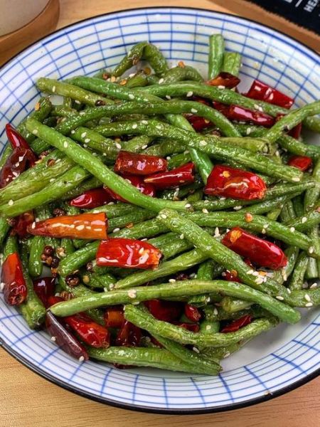 干煸豆角豆角炸几分钟_如何炸出翠绿不糊-第3张图片-山城妙识 干煸豆角豆角炸几分钟_如何炸出翠绿不糊-第3张图片-山城妙识