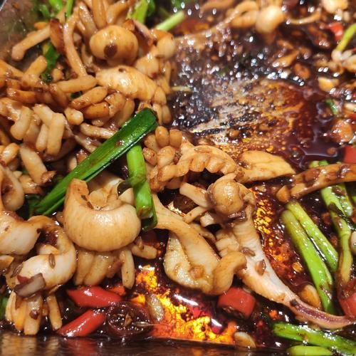 泡椒鱿鱼怎么做_泡椒鱿鱼的家常做法-第2张图片-山城妙识 泡椒鱿鱼怎么做_泡椒鱿鱼的家常做法-第2张图片-山城妙识