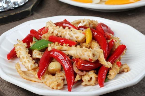 泡椒鱿鱼怎么做_泡椒鱿鱼的家常做法-第3张图片-山城妙识 泡椒鱿鱼怎么做_泡椒鱿鱼的家常做法-第3张图片-山城妙识