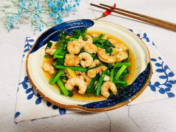 韭菜炒虾仁的功效与作用_韭菜炒虾仁适合什么人吃-第3张图片-山城妙识 韭菜炒虾仁的功效与作用_韭菜炒虾仁适合什么人吃-第3张图片-山城妙识