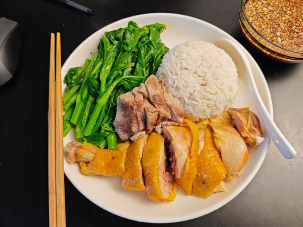 白切鸡饭怎么做好吃_白切鸡饭热量高吗-第1张图片-山城妙识